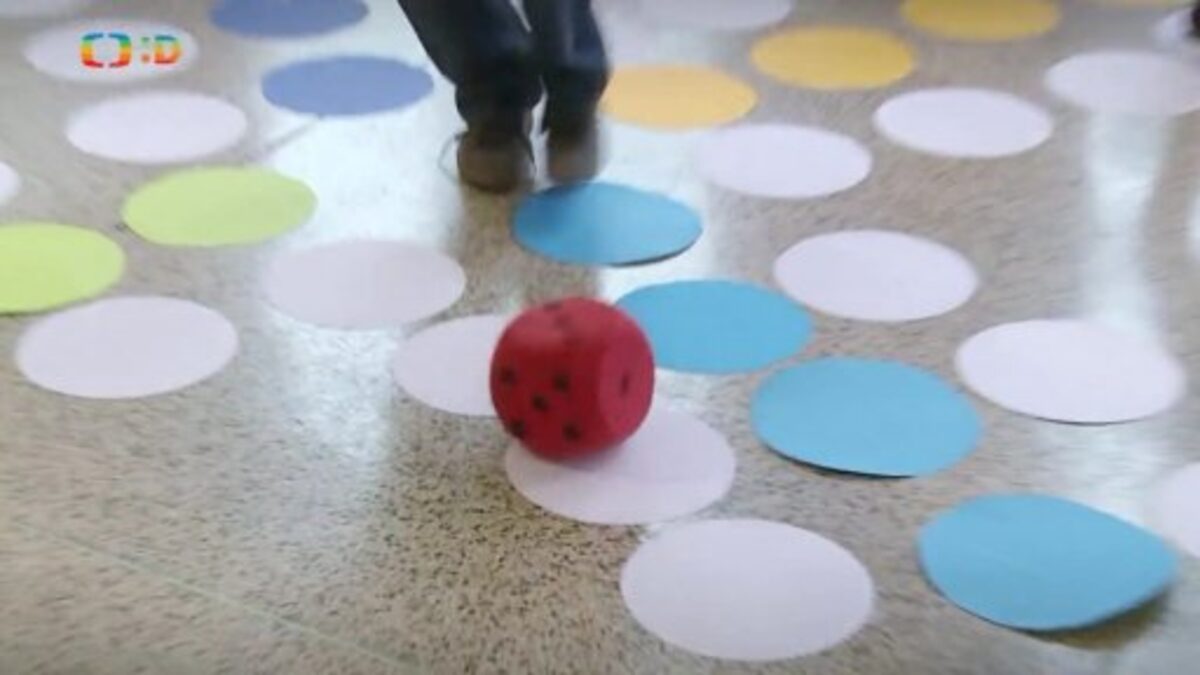 Šikulové — Člověče nezlob se – Videa – Déčko – Česká televize