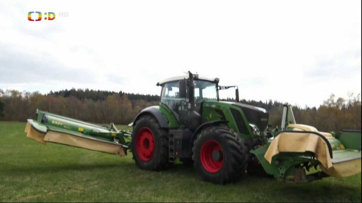 Planeta Yó — Planeťácká reportáž: Moderní traktor – Videa – Déčko ...