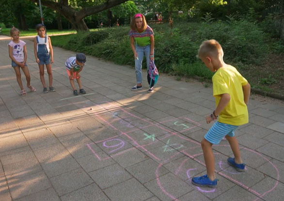 Herní slabikář — Pořady — Déčko — Česká televize